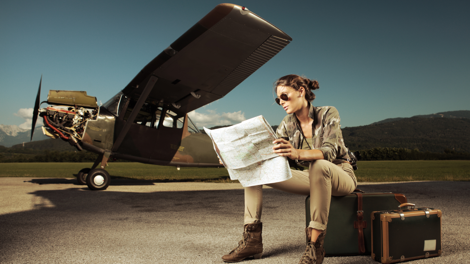 15 Coolest Travel Hacks And Tips Everyone Should Know