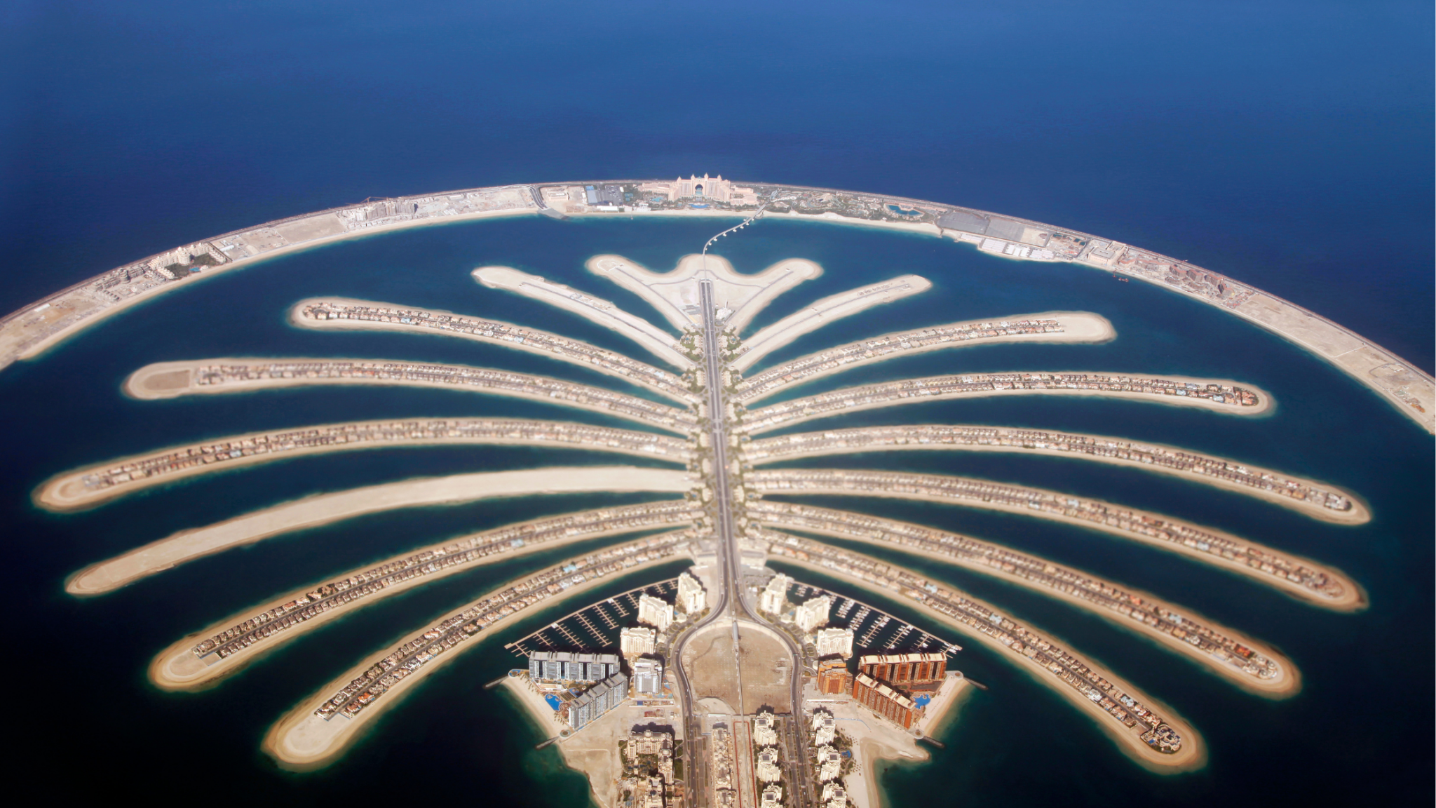 The Palm Jumeirah Experience in Dubai
